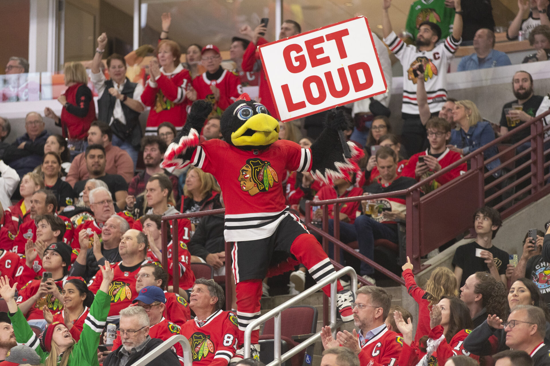 Tips for Attending a Blackhawks Game with Kids - Chicago Parent