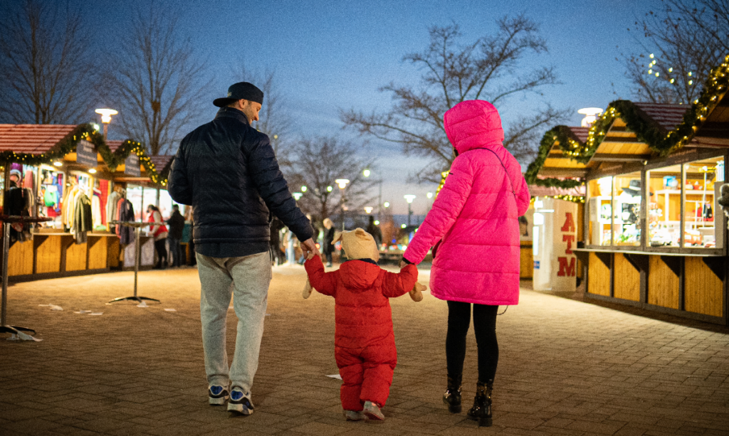 The Christkindlmarket Aurora - Chicago Parent