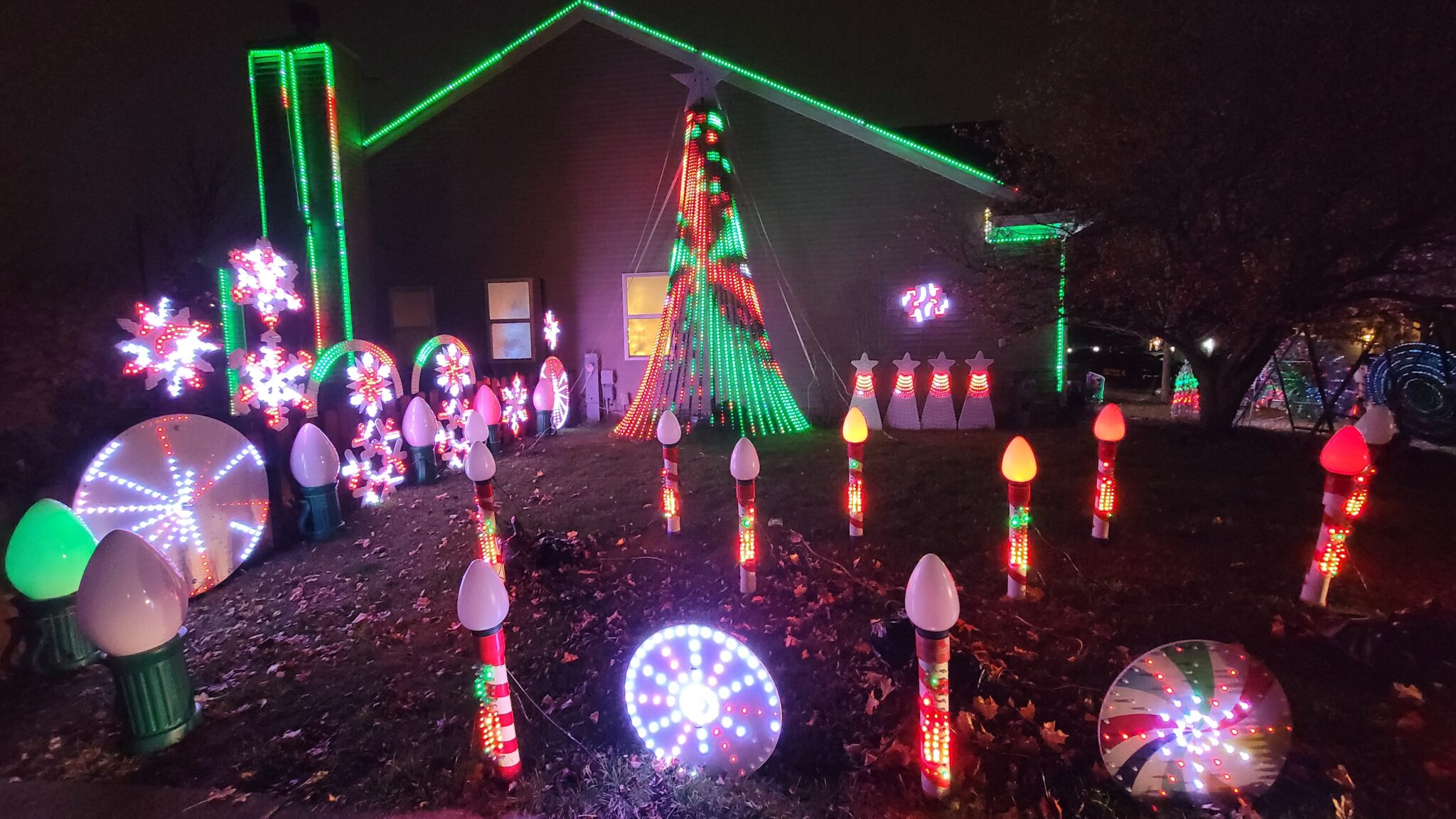 Best Neighborhood Holiday Light Displays in Chicagoland - Chicago Parent